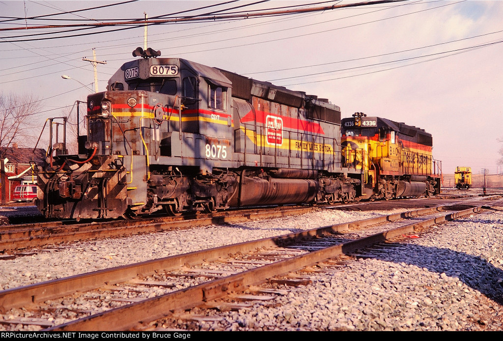 CSX 8075